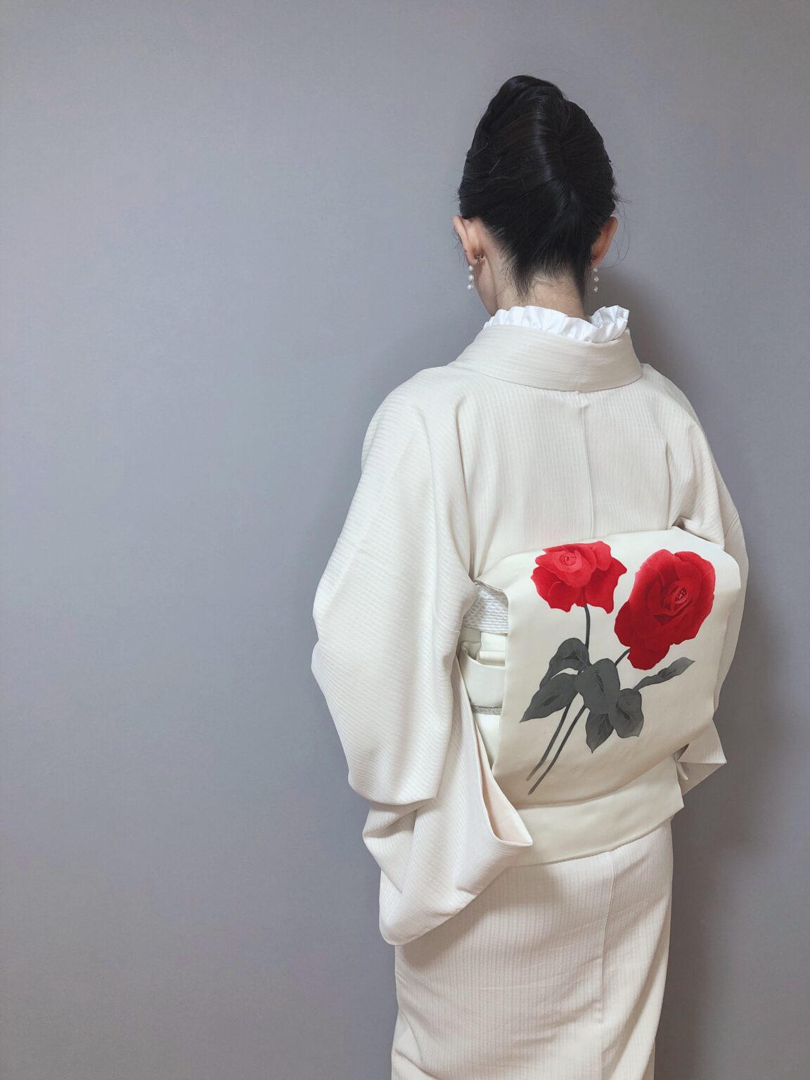 オフホワイトの色無地着物でクリスマス着物コーディネート – 奈良県香芝市の着物着付け教室・パーソナルカラー診断【GABI】